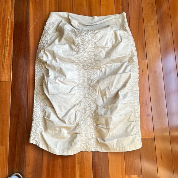 XCVI | Skirts | Xcvi Funky Skirt In Beige With Gathered Material And ...